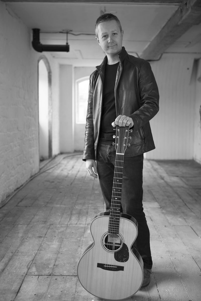 Stuart Ryan - Fingerstyle Focus